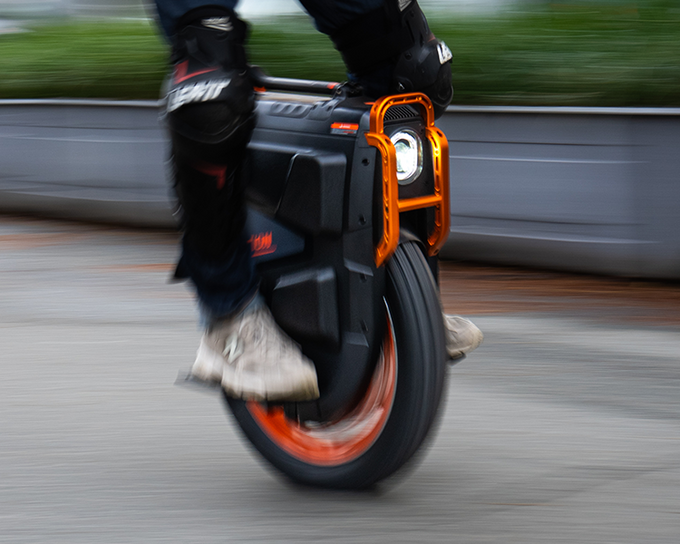 InMotion – eevee's