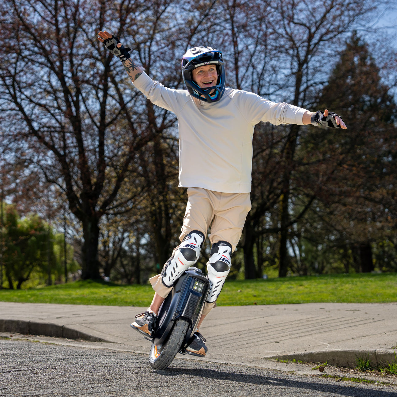 eevee's - Electric scooters, Electric Unicycles, eSkates, Onewheel